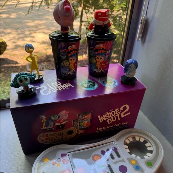 Disney | Dining | Inside Out Popcorn Bucket Exclusive Gift Set ...